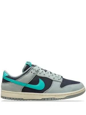 Nike Dunk Low Retro Premium Sneakers - Grey