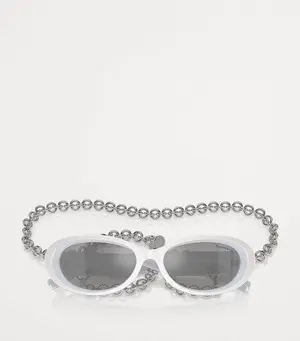 Tiffany & Co. Oval Sunglasses With Chain Detail - Silver