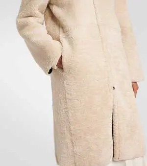 TOTEME Shearling Zip-up Coat - Beige