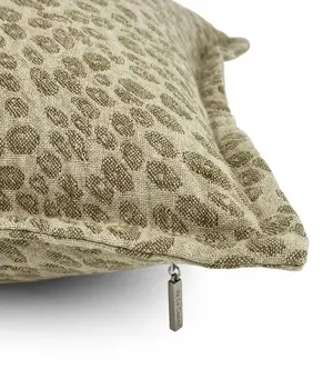 DE LE CUONA Linen Leopard Kanoko Cushion