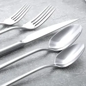 ITALIC Emilia Mirror Flatware Set