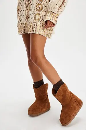 Inuikii Cozy Cowboy Boots - Brown