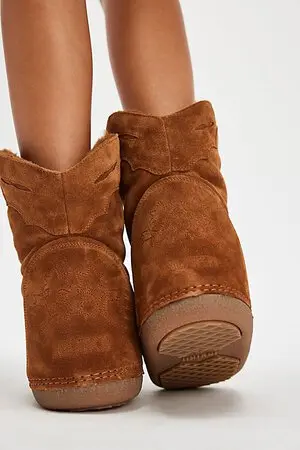 Inuikii Cozy Cowboy Boots - Brown