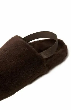 WeWoreWhat Faux Fur Slipper - Chestnut