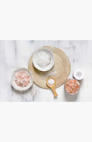 LIZUSH Natural Bath Salt Soak With Dead Sea