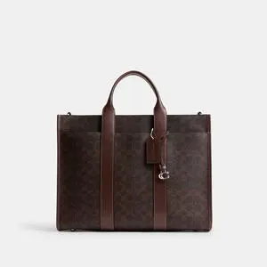 COACH Wesley Tote In Signature Canvas - Maple