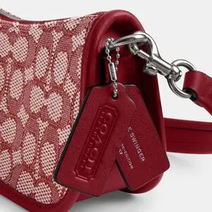COACH Swinger Bag 20 In Signature Jacquard