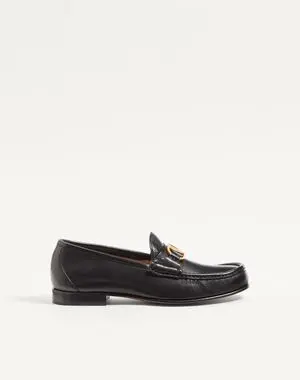 Valentino Garavani Vlogo Signature Buffalo Loafer - Black