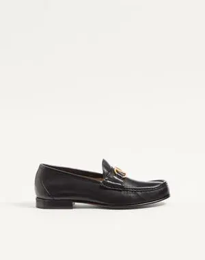 Valentino Garavani Vlogo Signature Buffalo Loafer - Black