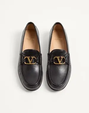 Valentino Garavani Vlogo Signature Buffalo Loafer - Black