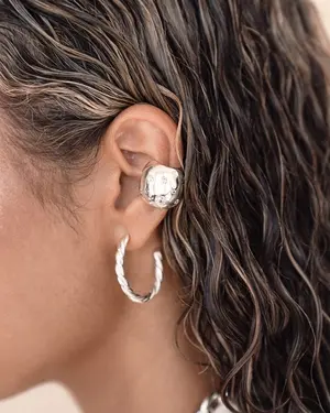 Ettika Scattered Crystal Ear Cuff - Silver