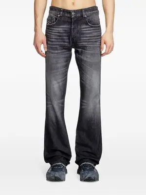 DIESEL 1998 D-buck 09l50 Bootcut Jeans