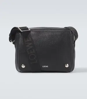 Loewe Pebble Medium Leather Shoulder Bag - Black