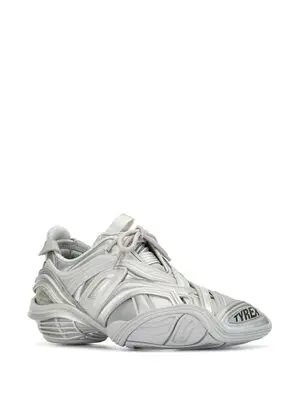Balenciaga Metallic Low-top Sneakers - Silver