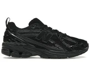 NEW BALANCE 1906r Patent Sneakers - Black