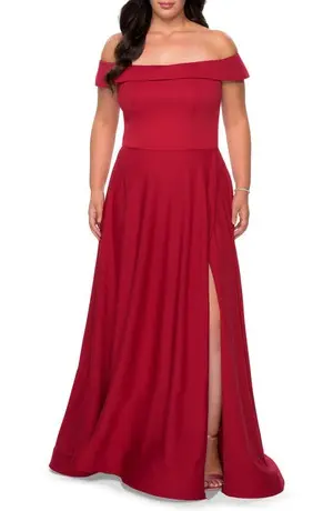 La Femme Off-the-shoulder Column Gown - Red