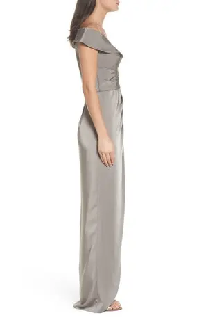 La Femme Long Jersey Dress With Ruching And Cap Sleeves - Pewter