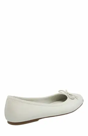 GRACE FOOTWEAR Reims Ballerina - White