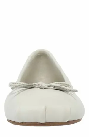 GRACE FOOTWEAR Reims Ballerina - White