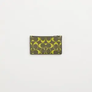 COACH Restored Zip Card Case In Signature Leather - Army Green/key Lime