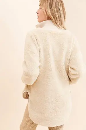 Varley Marney Overd Fuzzy Jacket