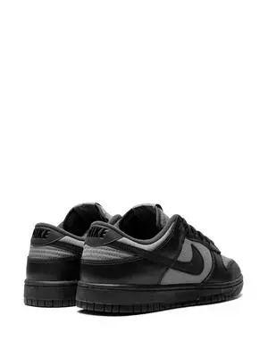 Nike Dunk Low Retro Se Sneakers