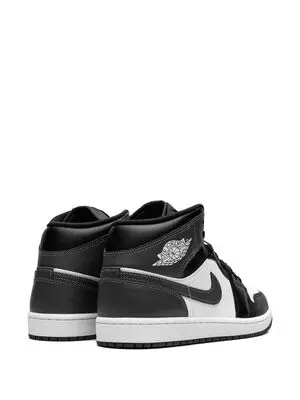 JORDAN 1 Mid Sneakers - Black