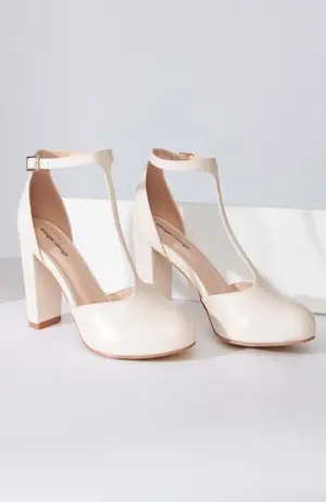 Unique Vintage Leatherette Astaire Pumps - Beige