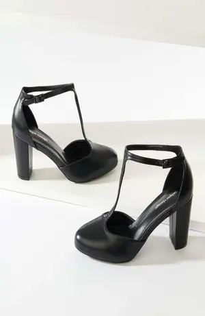 Unique Vintage Leatherette Astaire Pumps