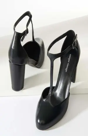 Unique Vintage Leatherette Astaire Pumps