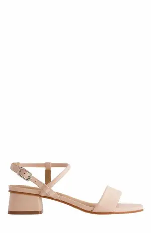 Bernardo Josei Low Heel Sandal - Cipria