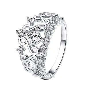 DLORIA Hollywood Sensation Princess Crown Ring With Zirconia - Silver
