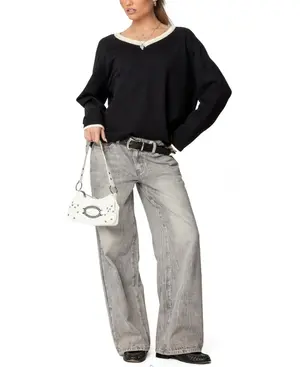 EDIKTED Contrast V-neck Knit Sweater