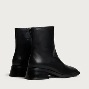 VAGABOND SHOEMAKERS Blanca Leather Ankle Boot - Black