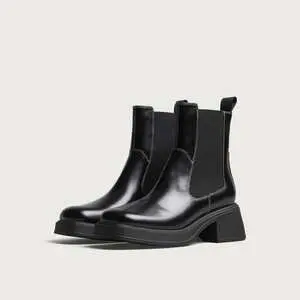VAGABOND SHOEMAKERS Dorah Leather Ankle Boots - Black/white