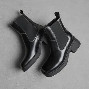 VAGABOND SHOEMAKERS Dorah Leather Ankle Boots - Black/white
