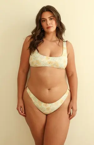 DIPPIN DAISY'S Sunny Bralette Bikini Top - Bahama Mama