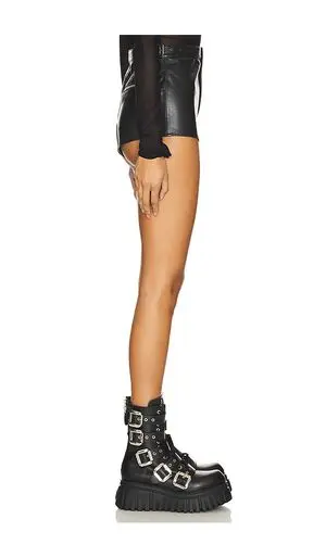 H:OURS Dukely Leather Shorts