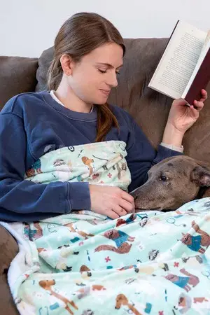 PUPPINGTON Pupper Snuggles Throw Blanket