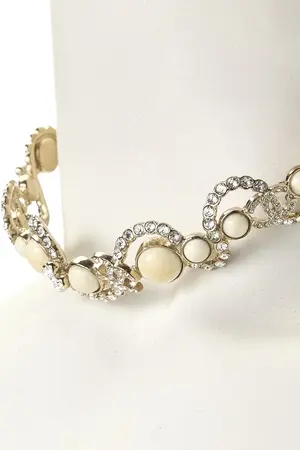 Chanel Crystal Cc Choker Necklace - Beige