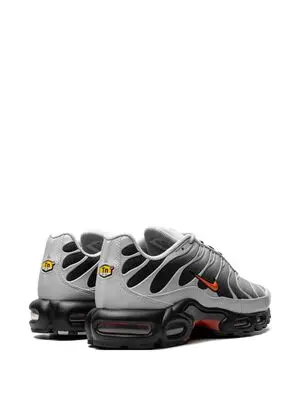 Nike Air Max Plus Sneakers - Grey