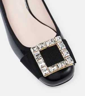 ROGER VIVIER Tres Vivier Embellished Patent Leather Pumps