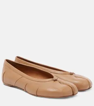 MAISON MARGIELA Tabi Leather Ballet Flats - Beige
