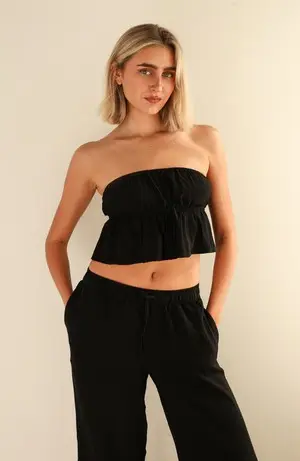 DIPPIN DAISY'S Kenna Crop Top - Black