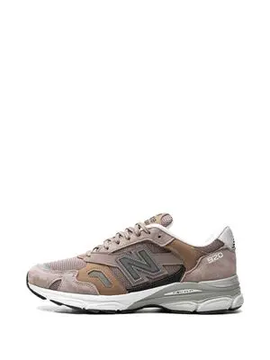 NEW BALANCE 920 Sand Navy Sneakers - Neutrals
