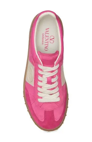 Valentino Garavani Upvillage Low Top Sneakers - Pink