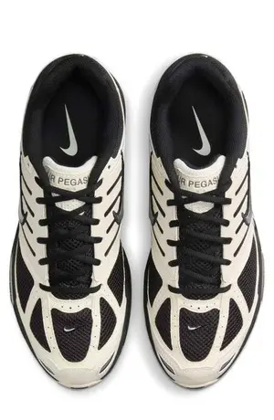 Nike Pegasus 2005 Sneakers - Ivory/ Silver/ Coconut Milk