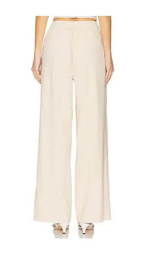SOVERE / Freya Pant