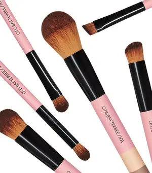 OTIS BATTERBEE Total Face Brush Set - Pink