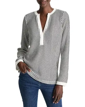 NIC+ZOE Zig Zag Split V-neck Top